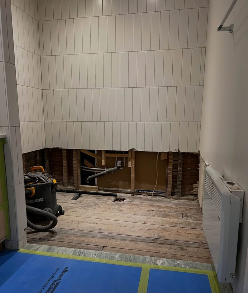 Sarah-Jeanne Labrosse rénove sa salle de bain et publie toutes les ...