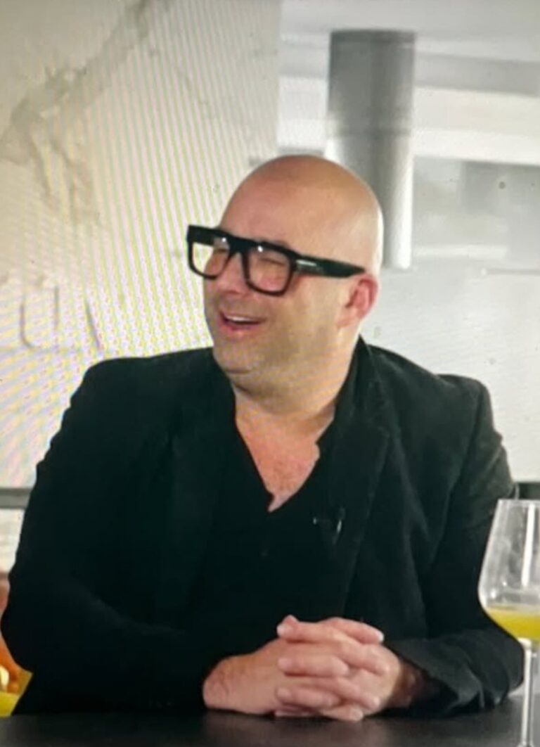 Daniel Corbin montre les résultats après un gros changement dans sa vie ...