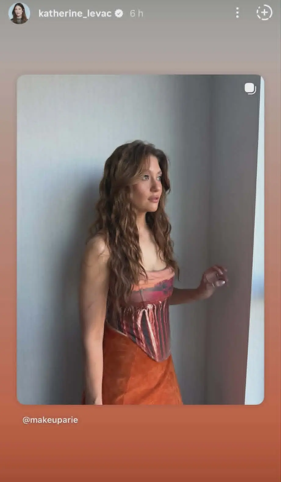 Katherine Levac partage des images de son nouveau look et c’est quelque ...