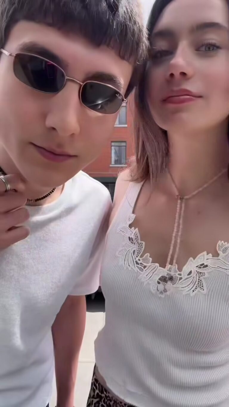 Romy Snyder partage une rare vidéo de couple - Star Québec